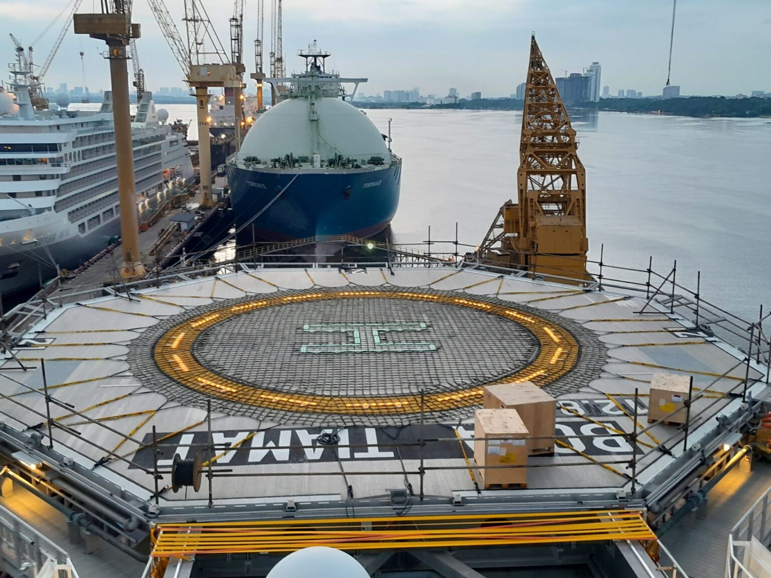 BOKA TIAMAT – Safe Helidecks